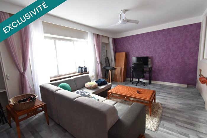 Appartement à vendre - Saint-Laurent-sur-Saône - 5 pièces - 2 chambres