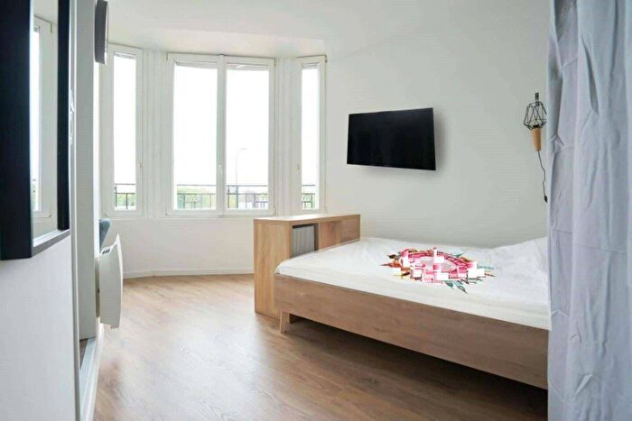 Appartement à louer - Centre Ville, Reims - 1 pièce