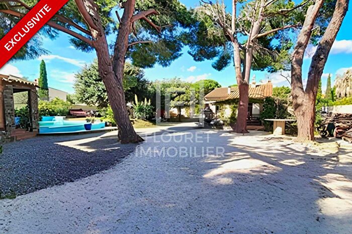 Maison à vendre - Argelès-sur-Mer, Saint-Pierre - 8 pièces - 5 chambres