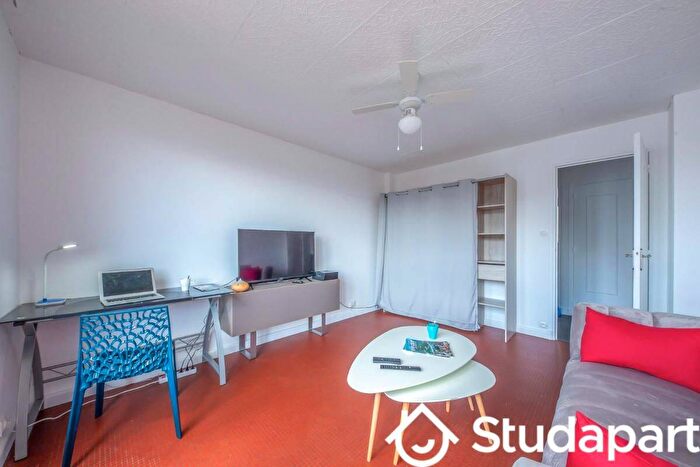 Berriat-Ampere, Grenoble - Appartement 1 pièce à louer