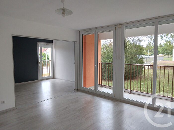 Appartement à louer - Vittel - 4 pièces - 2 chambres