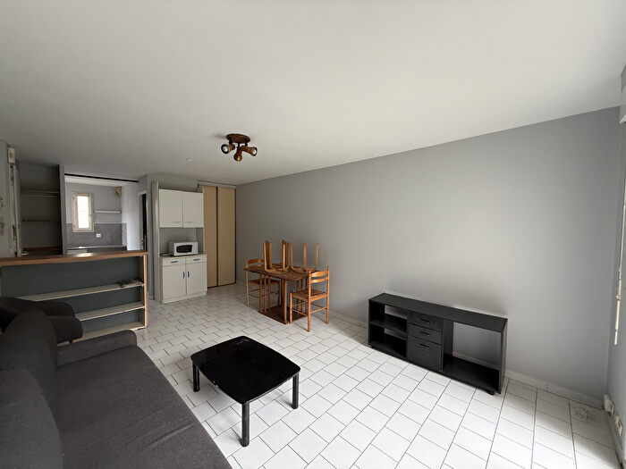 Appartement à louer - Tarbes, Gespe, Courte Boule - 1 pièce