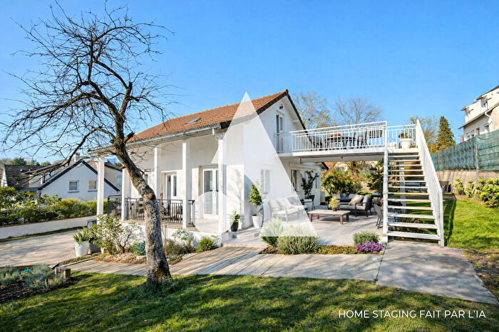 Maison à vendre - Montigny-lès-Cormeilles, Village - 7 pièces - 3 chambres