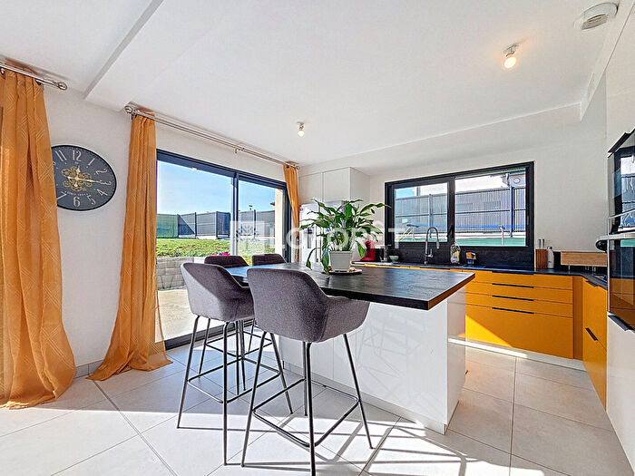 Maison à vendre - Buellas - 5 pièces - 4 chambres