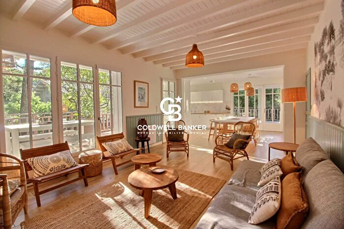 Maison à vendre - Lège-Cap-Ferret - 7 pièces - 5 chambres