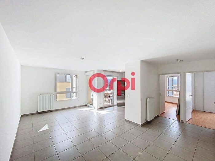 Appartement à louer - Nord Est, Saint-Julien-en-Genevois - 3 pièces - 2 chambres