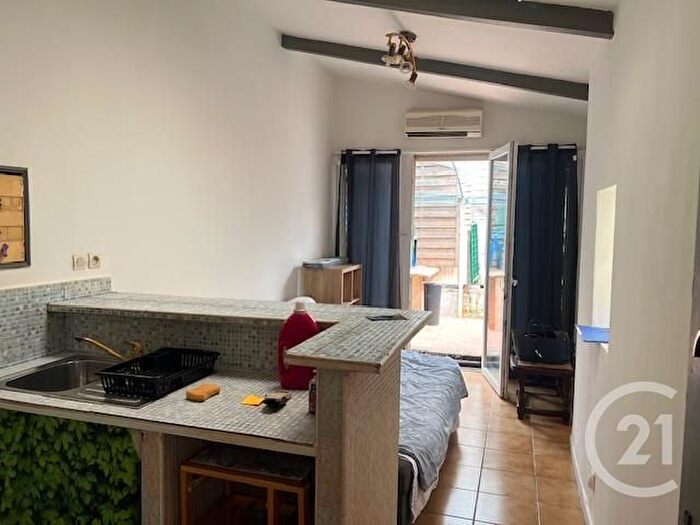 Appartement à louer - Gardanne, Centre-ville - 1 pièce