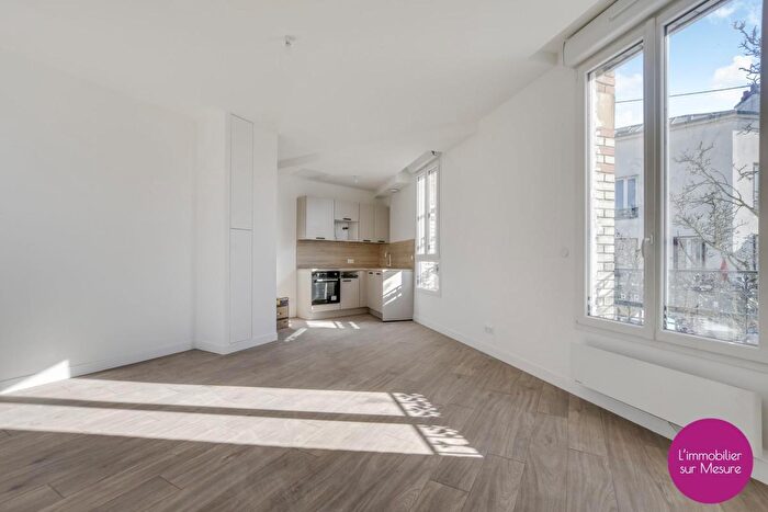 Appartement à vendre - Montreuil, Signac, Mûrs à Pêches - 3 pièces - 2 chambres