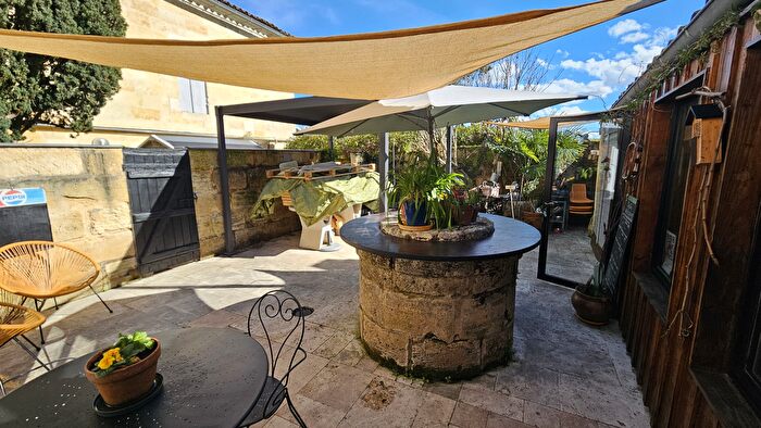 Maison à vendre - Saint-Émilion - 5 pièces - 4 chambres