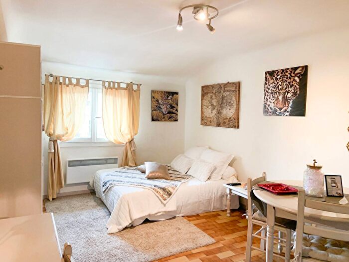 Appartement 1 pièce à louer - Centre Ville, Aix-en-Provence