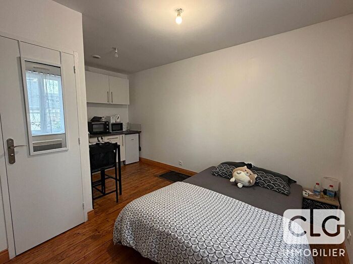 Centre Ville, Quimper : Appartement 1 pièce à louer