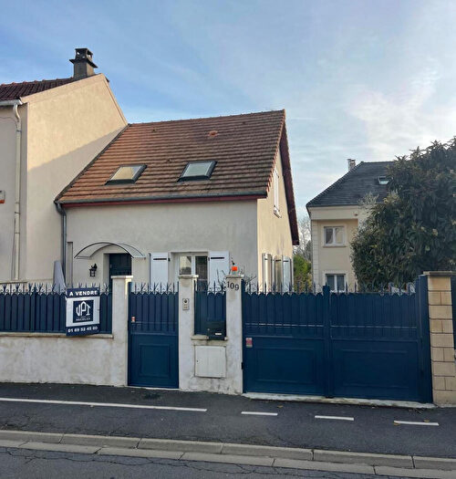 Maison à vendre - Carrières-sur-Seine, Fermettes, Amandiers, Colombier - 4 pièces - 2 chambres