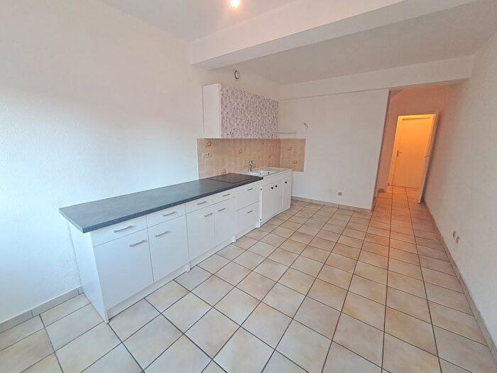 Chazelles-sur-Lyon - Appartement 3 pièces à louer