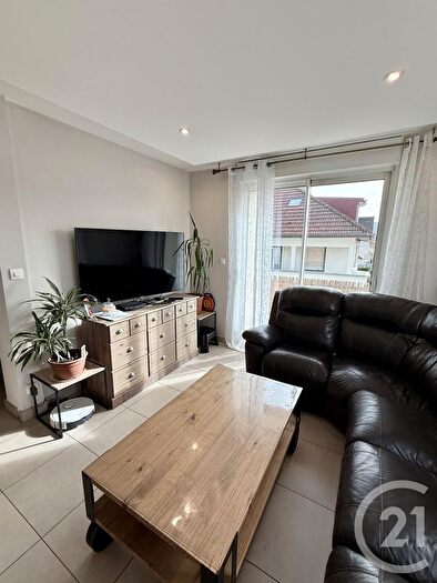 Appartement à vendre - Pontarlier, Centre-ville - 5 pièces - 4 chambres