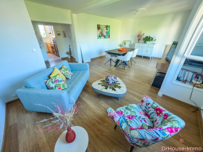 Appartement à vendre - Joué-lès-Tours, Centre-ville - 4 pièces - 2 chambres
