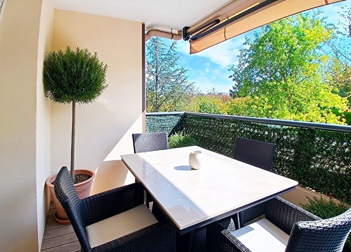 Décines-Charpieu : Appartement 3 pièces à vendre