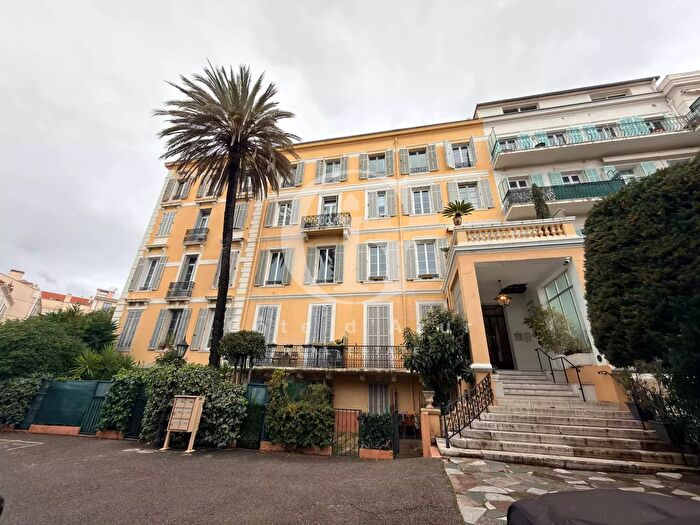 Appartement à louer - Cannes - 1 pièce