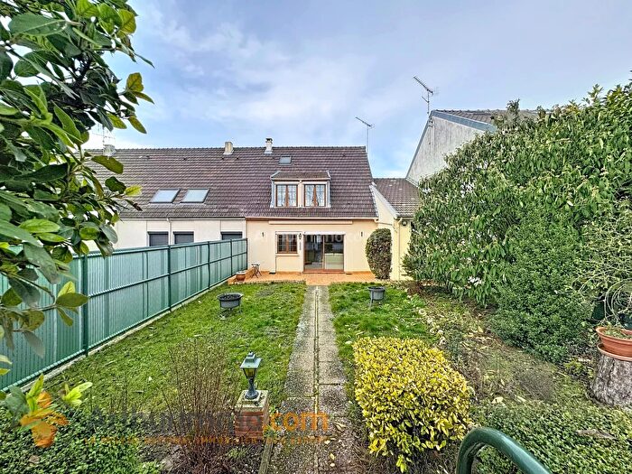 Maison à vendre - Reims, La Neuvillette, Trois Fontaines - 5 pièces - 4 chambres