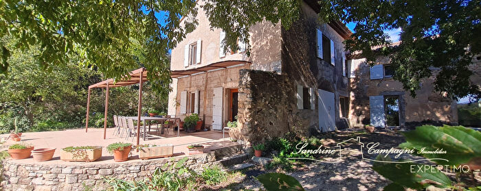 Robion : Maison 16 pièces à vendre