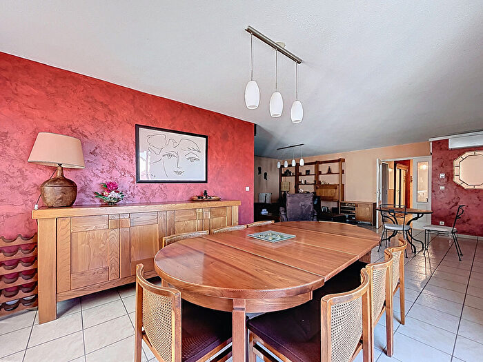 Appartement à vendre - Bourgoin-Jallieu - 4 pièces - 3 chambres