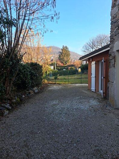 Maison 4 pièces à Coublevie, à louer