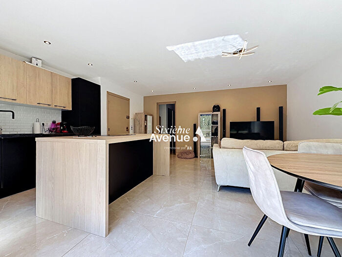 Grasse, Saint-Jacques : Appartement 2 pièces à vendre