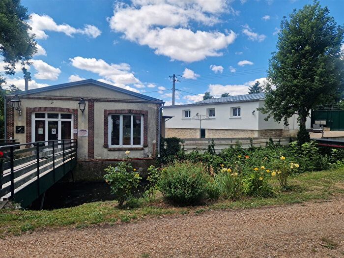 Maison à vendre - Saint-Lubin-des-Joncherets - 5 pièces - 3 chambres