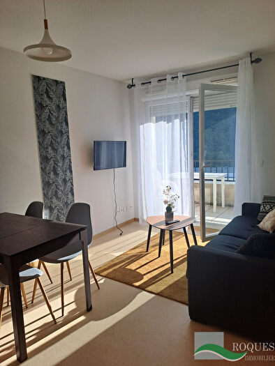 Maisons à vendre et appartements à louer - 1