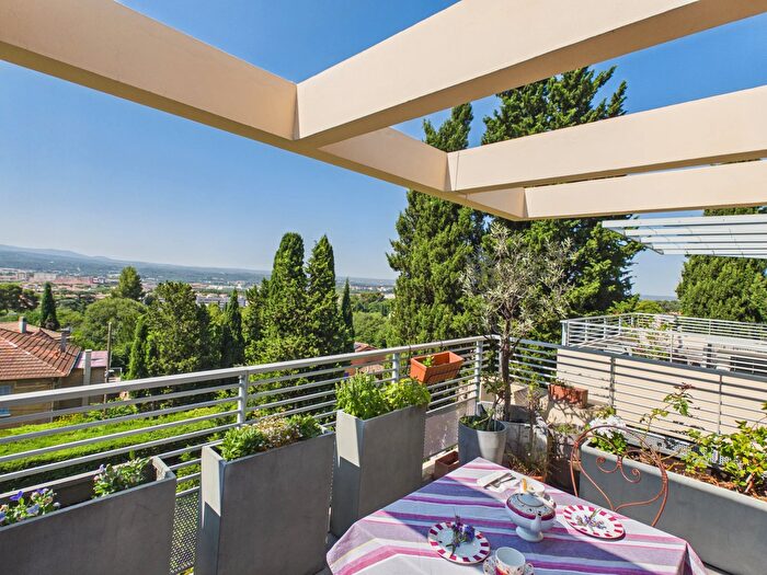Aix-en-Provence, Saint-Donat, Les Platanes : Appartement 3 pièces à vendre