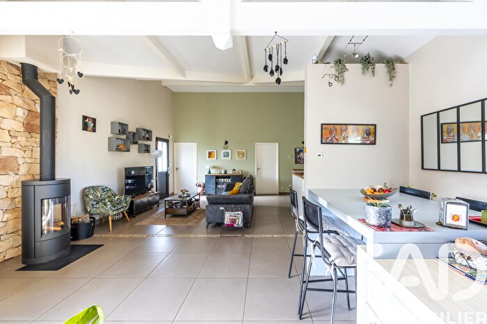 Maison à vendre - Souraïde - 5 pièces - 4 chambres