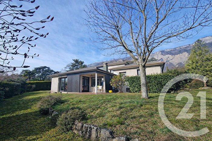 Maison à vendre - Saint-Ismier - 6 pièces - 5 chambres