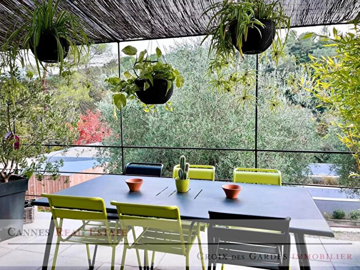 Maison à vendre - Valbonne, Village - 5 pièces - 3 chambres