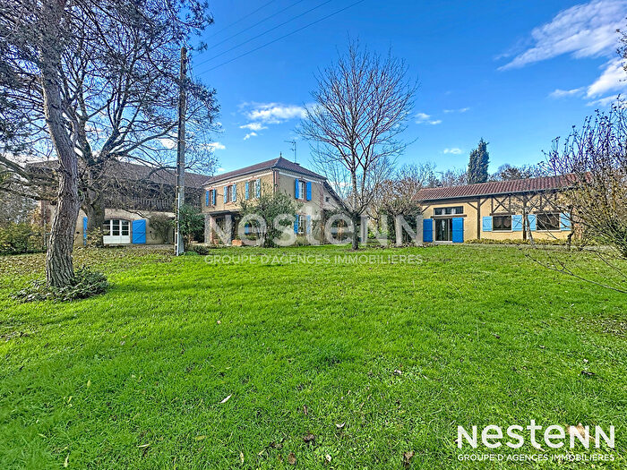 Maison à vendre - Saint-Martin - 13 pièces - 6 chambres