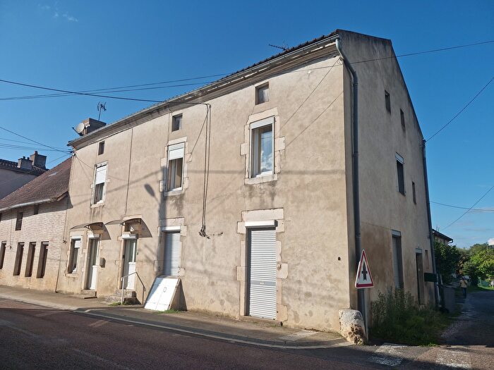 Appartement à vendre - Les Bordes - 8 pièces - 4 chambres