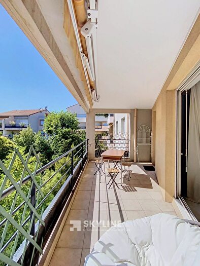 Appartement 3 pièces à Marseille 4ème, Cinq Avenues, à louer