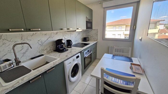 Pierre-Bénite : Appartement 3 pièces à louer