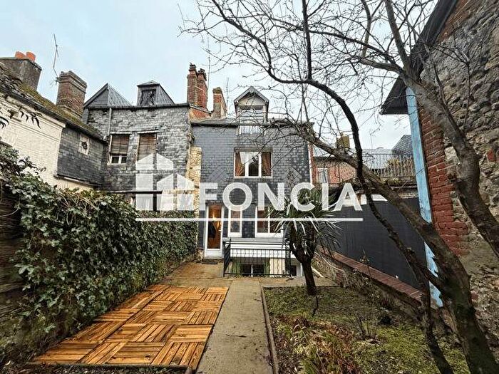 Secteur Sauvegarde, Honfleur : Appartement 3 pièces à louer