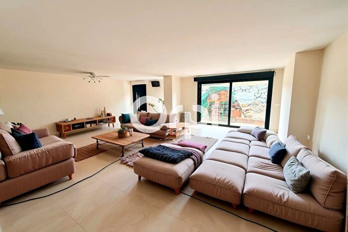 Appartement à louer - Theys - 4 pièces - 3 chambres