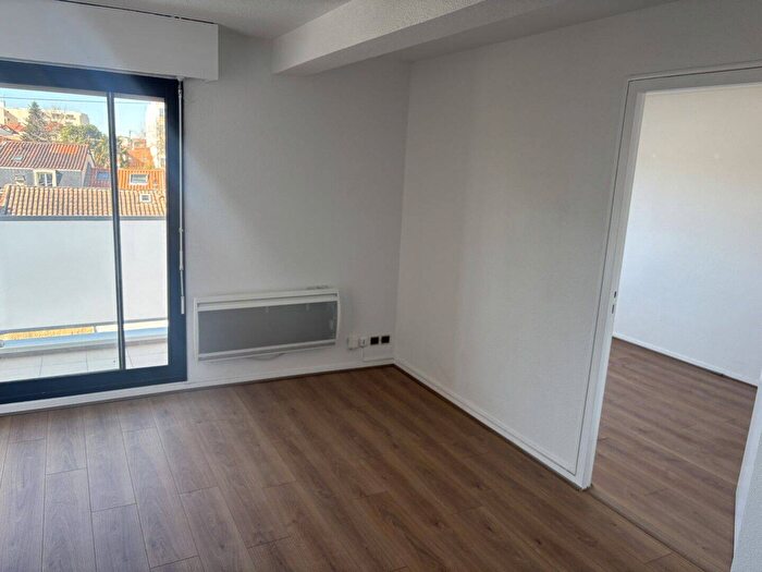 Appartement à louer - Saint Augustin, Tauzin, Alphonse Dupeux, Bordeaux - 2 pièces - 1 chambre