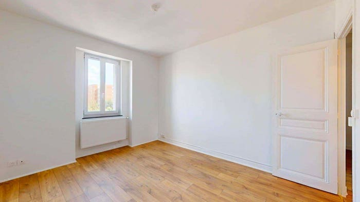 Centre Ville, Reims : Appartement 1 pièce à louer