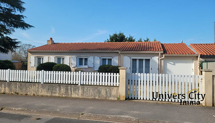 Maison à vendre - Bouaye - 5 pièces - 3 chambres