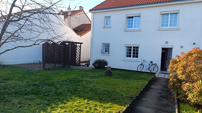 Maison à vendre - Saint-Sébastien-sur-Loire, Ouest - 5 pièces - 3 chambres