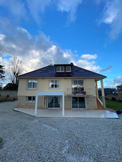 Maison à vendre - Courseulles-sur-Mer - 6 pièces - 5 chambres