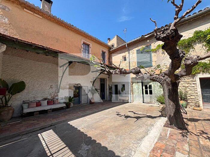 Maison à vendre - Saint-Gilles, Centre-ville - 10 pièces - 5 chambres