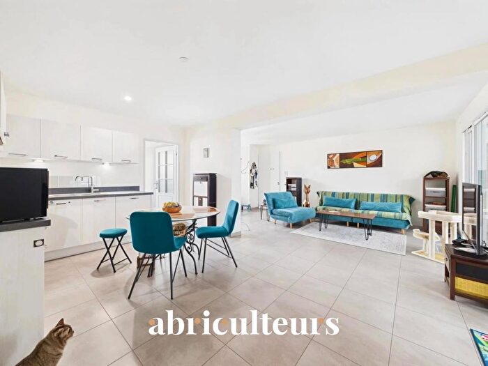 Appartement à vendre - Pélissanne - 3 pièces - 2 chambres