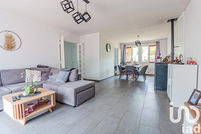 Maison à vendre - Dordives - 4 pièces - 3 chambres