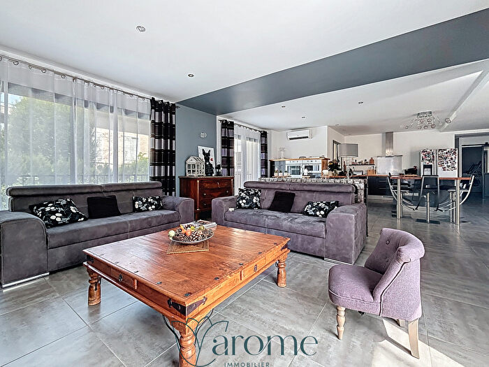 Appartement à vendre - Vienne, Centre-ville - 4 pièces - 3 chambres