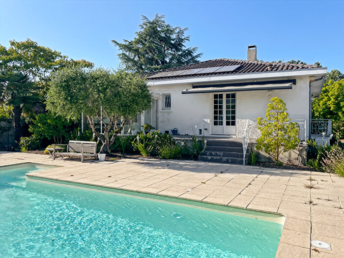 Maison 4 pièces à vendre à Eysines, Le Bourg