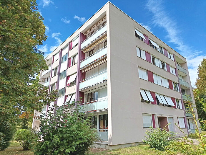 Appartement à vendre - Saint-Martin-dHères, Romain Rolland - 5 pièces - 3 chambres