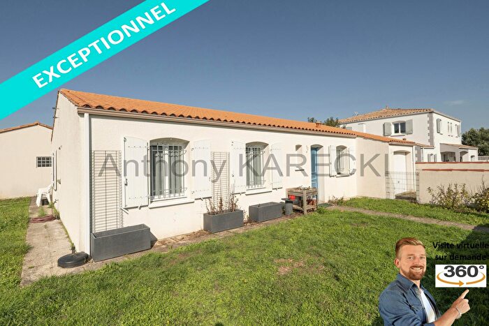 Maison à vendre - Saint-Rogatien - 5 pièces - 4 chambres